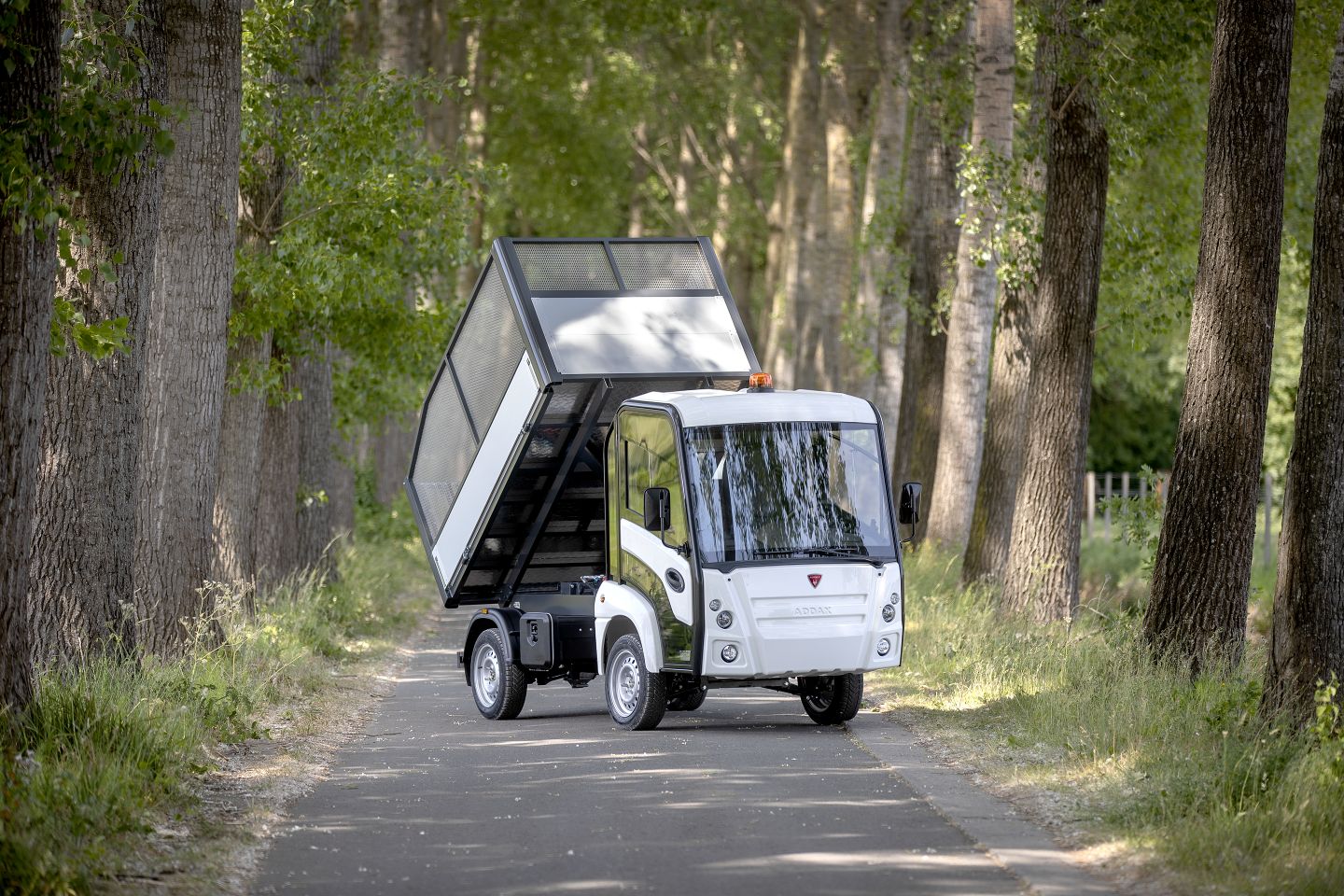 Elektro-Klein-LKW "KIRU-Kipper" by Steininger