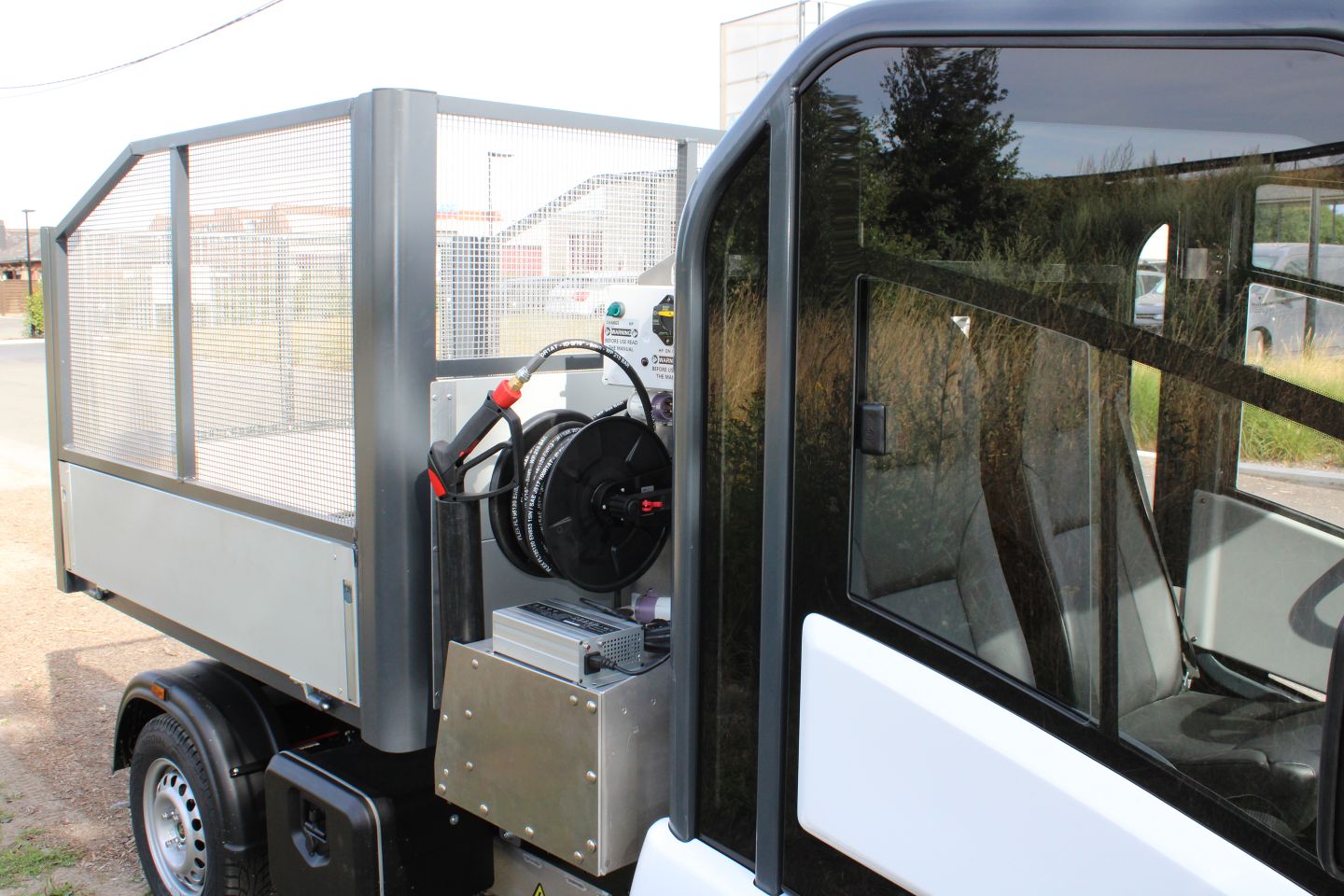 Elektro-Klein-LKW "KIRU-Kipper" by Steininger