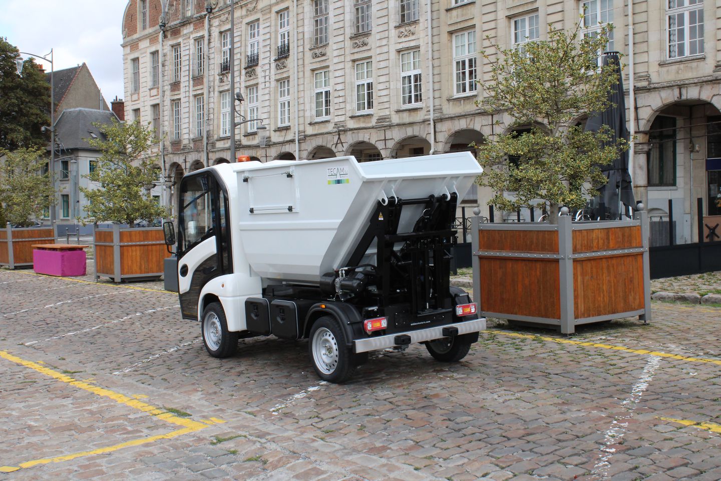 Elektro-Klein-LKW "KIRU-Muldenkipper" by Steininger