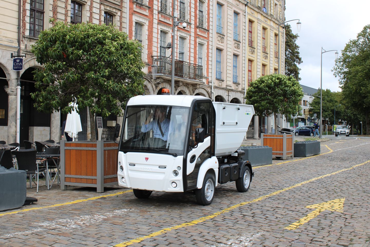 Elektro-Klein-LKW "KIRU-Muldenkipper" by Steininger