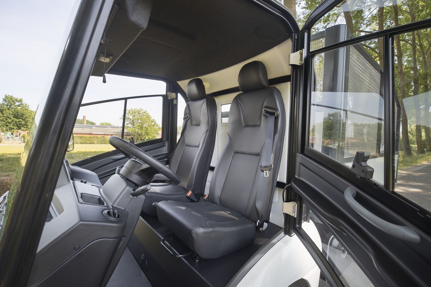 Elektro-Klein-LKW "KIRU-Muldenkipper" by Steininger